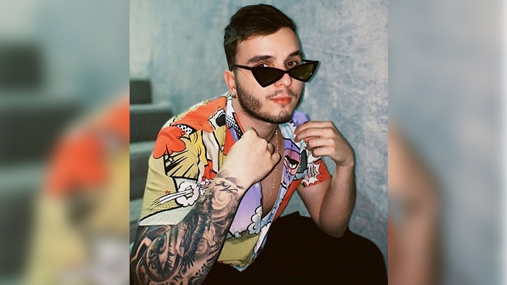 Víctor Quintero le canta al empoderamiento femenino